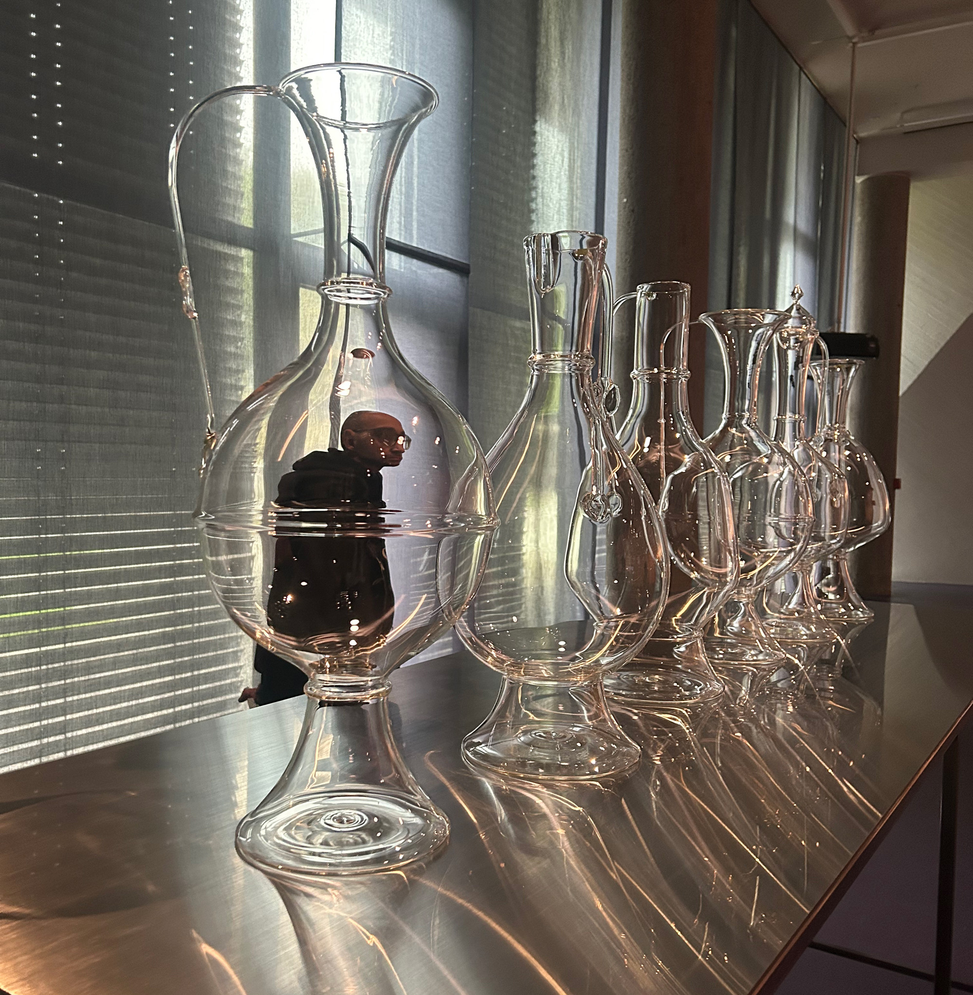 The Sea Murmurs by Voices Rising under the Decaying Blanket